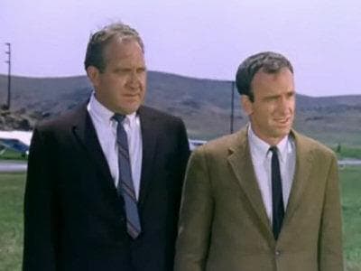 All The Invaders Episodes | List of The Invaders Episodes (47 Items)