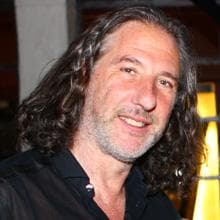 Famous Male Bassists | List of Top Male Bassists