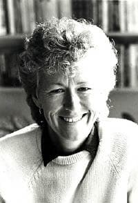 Lesbian Poets | Famous Gay Female Poet List