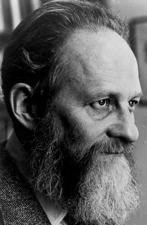 Famous Sociologists | List of the Top Well-Known Sociologists