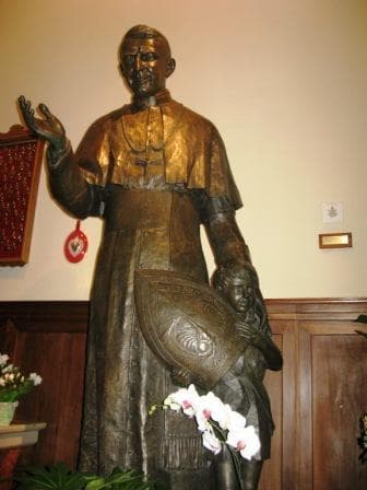 Famous Priests | List of the Top Well-Known Priests