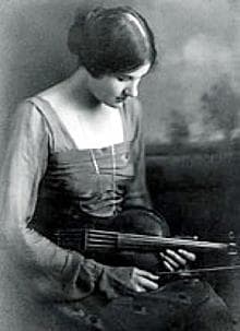Famous Female Violists | List of Top Female Violists