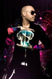 Famous DJs | List of the Most Influential Club Deejays