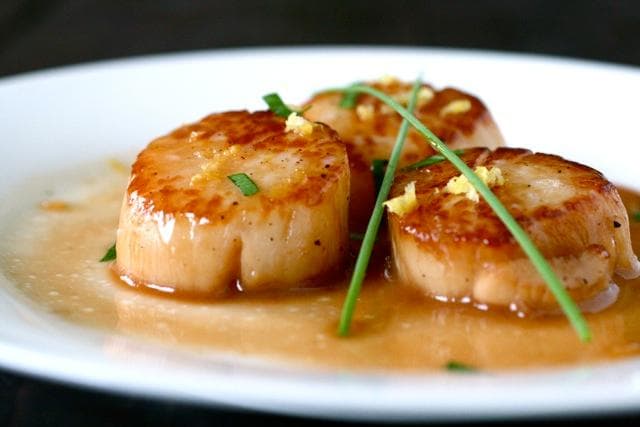 The 15 Best Non-Fish Seafood Dishes, Ranked