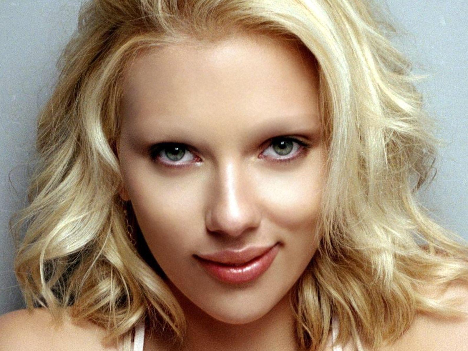 22 Hilarious Pictures of Famous Actors Without Eyebrows