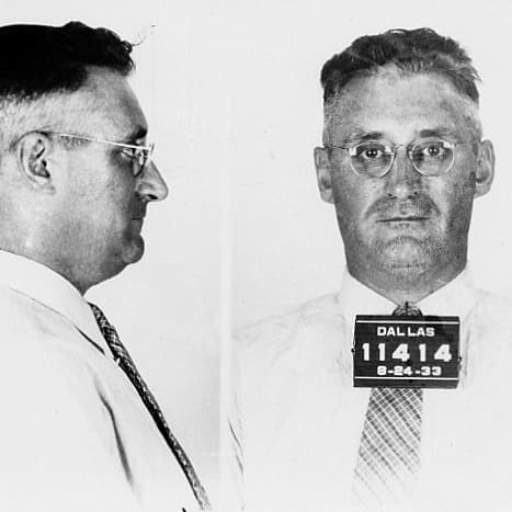 Famous Inmates at Alcatraz | List of Notable Prisoners of Alcatraz ...