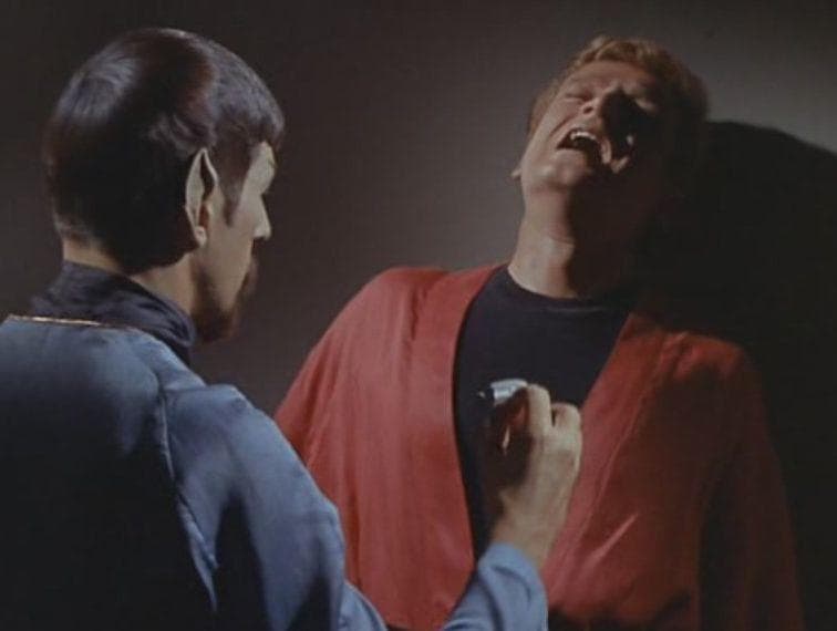 9 Fictional Torture Devices That Made Us Shudder