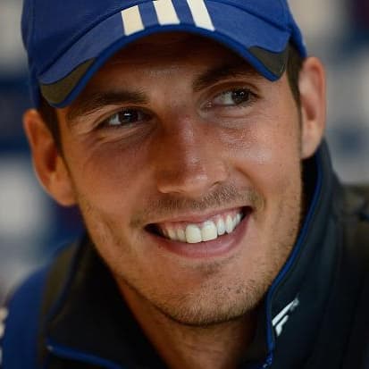 Top 10 Handsome Cricketers