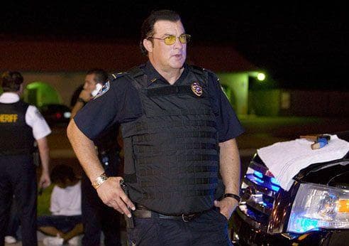 12 Celebrities Who Worked Regular Jobs After Their Fame