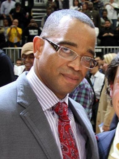 25+ Celebrities With Strabismus