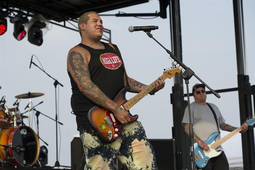 14 Musical Artists Who Peaked A Long Time Ago