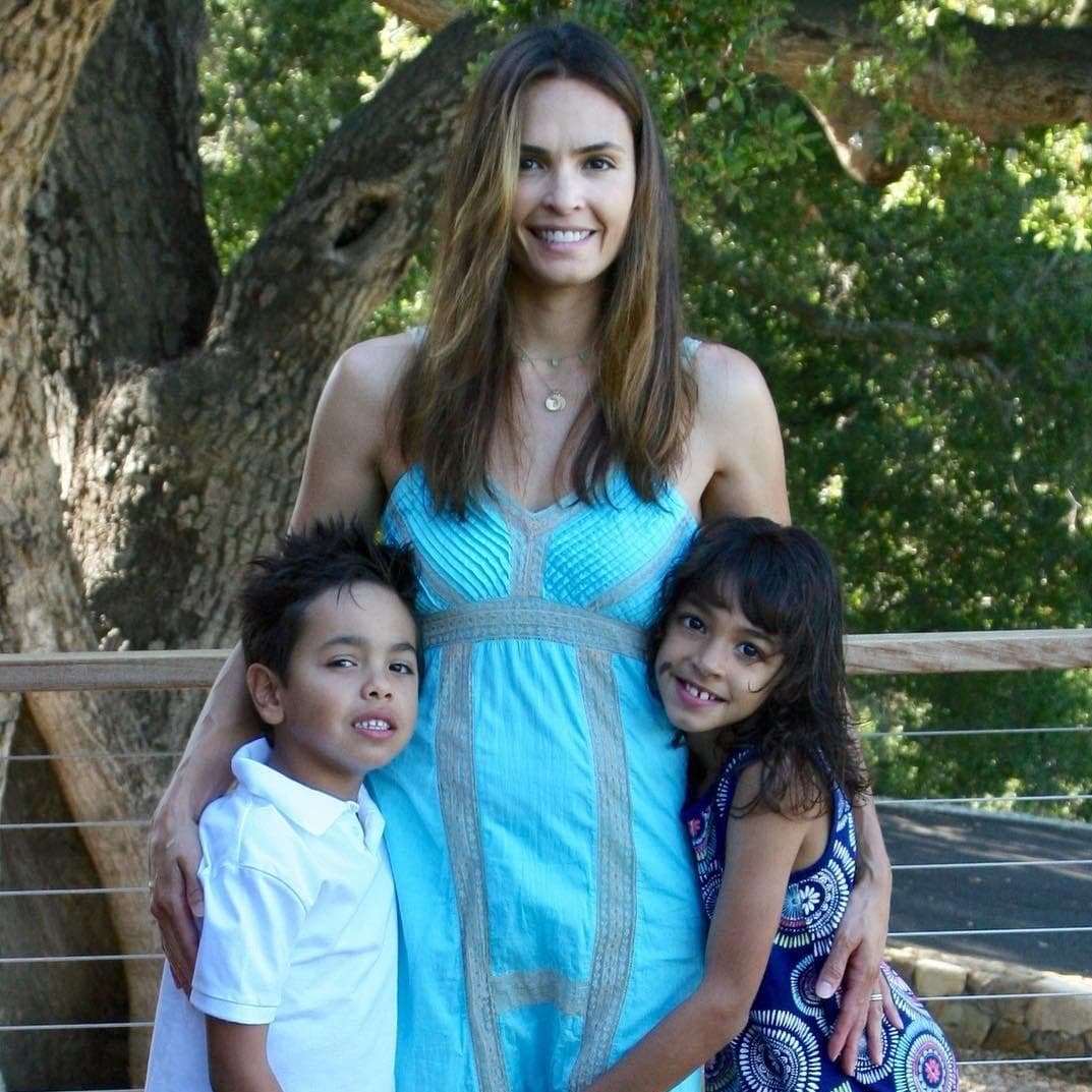 Benjamin Bratt's Wife, Dating and Relationship History