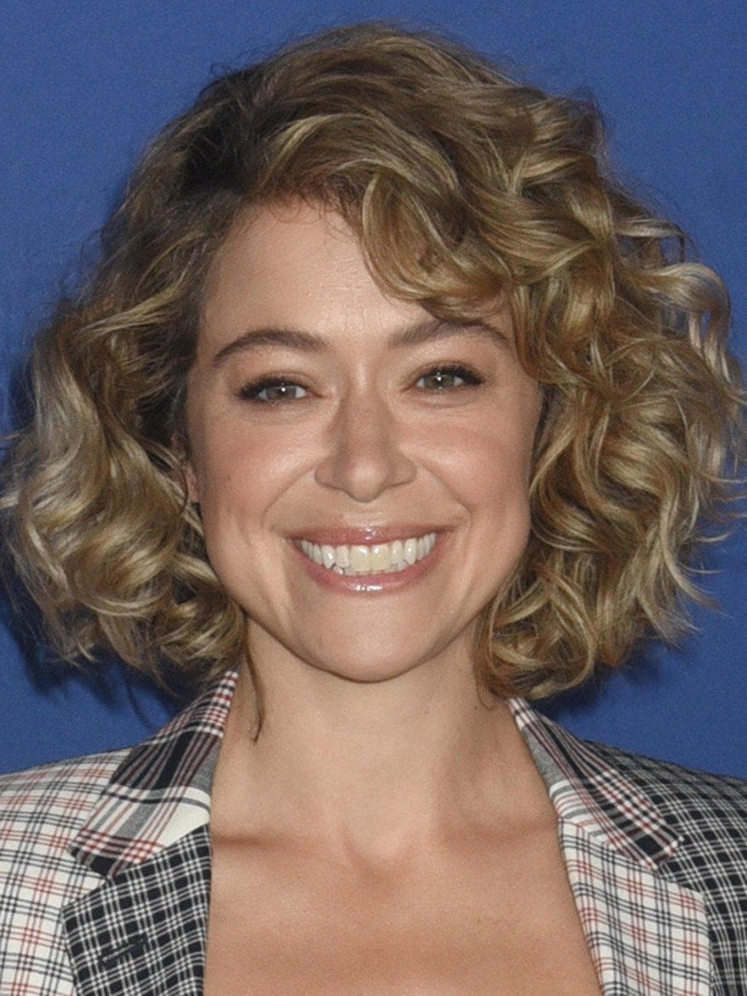 Hottest Canadian Actresses: List of Beautiful Celebrities from Canada