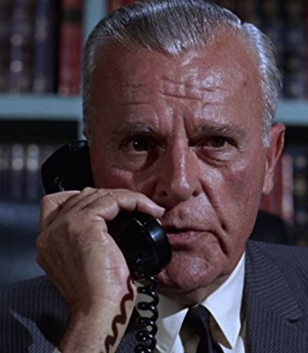 Every Actor Who Played Commissioner Gordon In Film And TV, Ranked