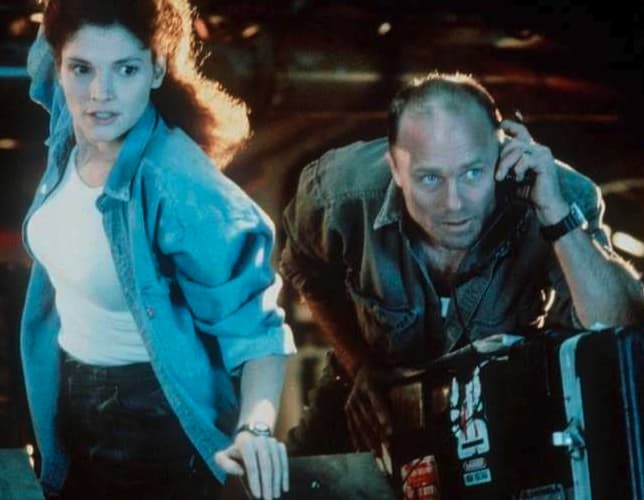 The 31 Scariest Ocean Horror Movies That'll Keep You On Dry Land