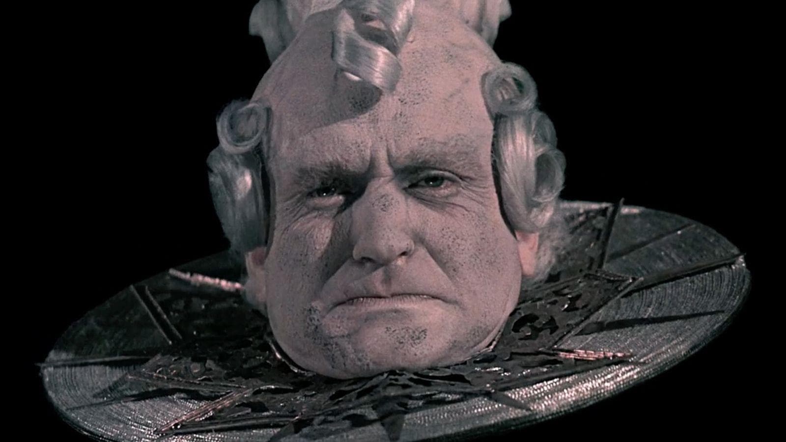21 Small, Whimsical Details Fans Shared About Fantasy Movies From The '80s