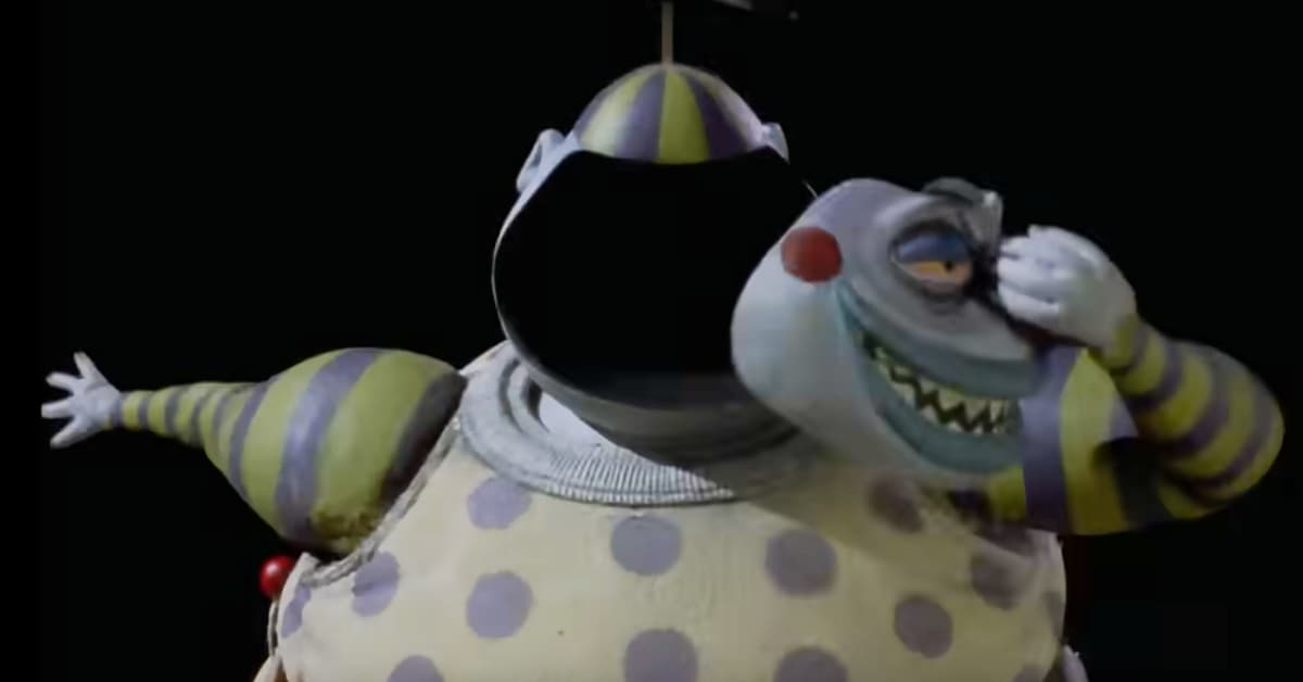 Movies With Over-The-Top Scenes In Which Characters' Faces Are Torn ...