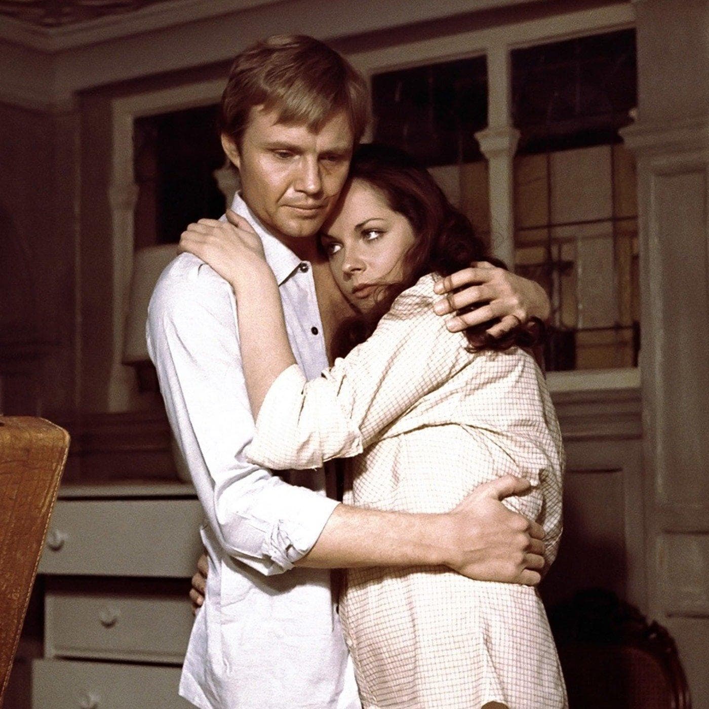 The 19 Best Movies About Arms Dealers