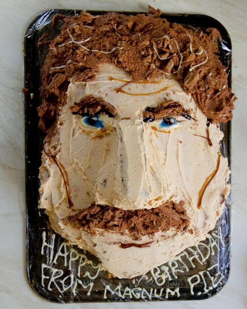 17 Celebrity Face Cakes That Don't Look Quite Right