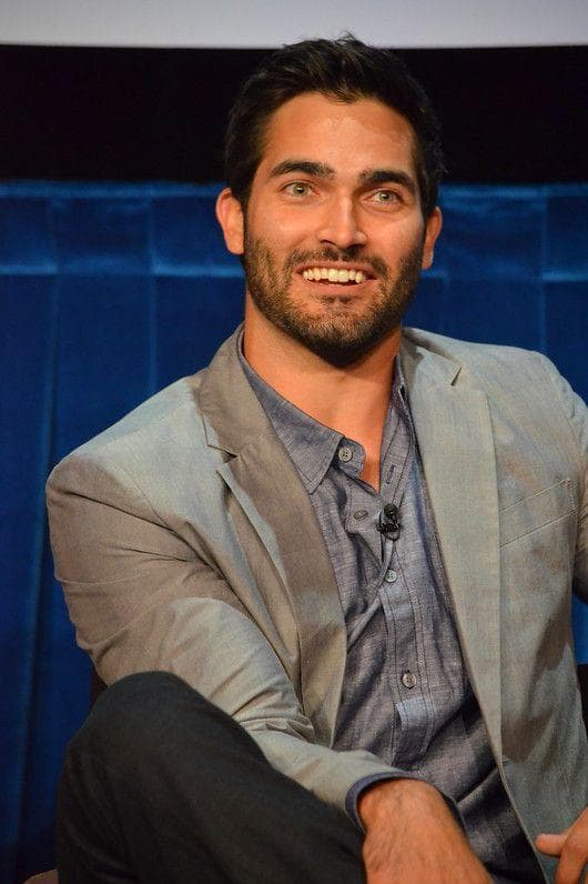 Tyler Hoechlin Eye Color