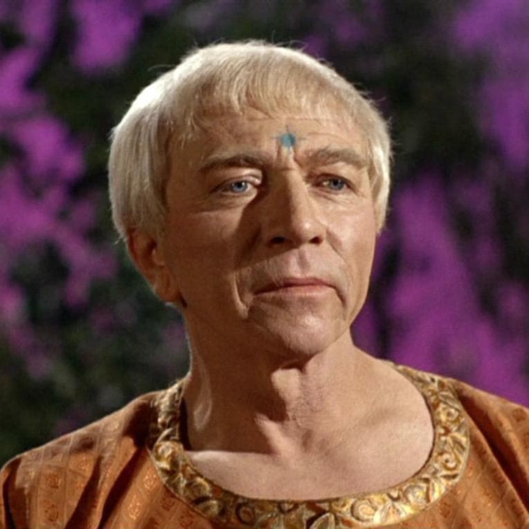 50 Famous Celebrities Born On April 26th