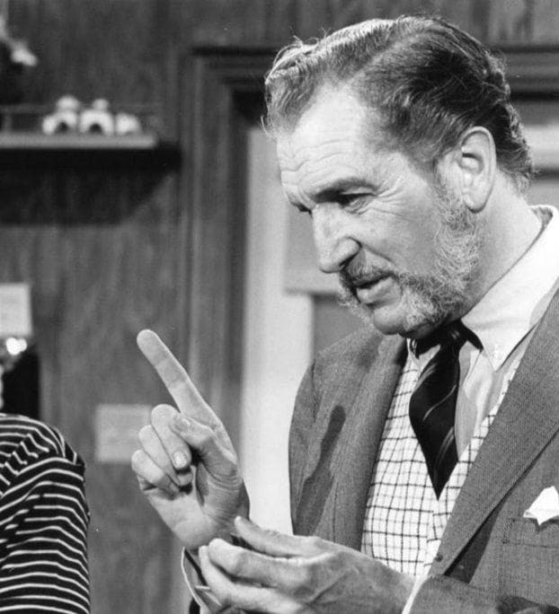 Celebrities Who Cook | Famous People That Are Good At Cooking