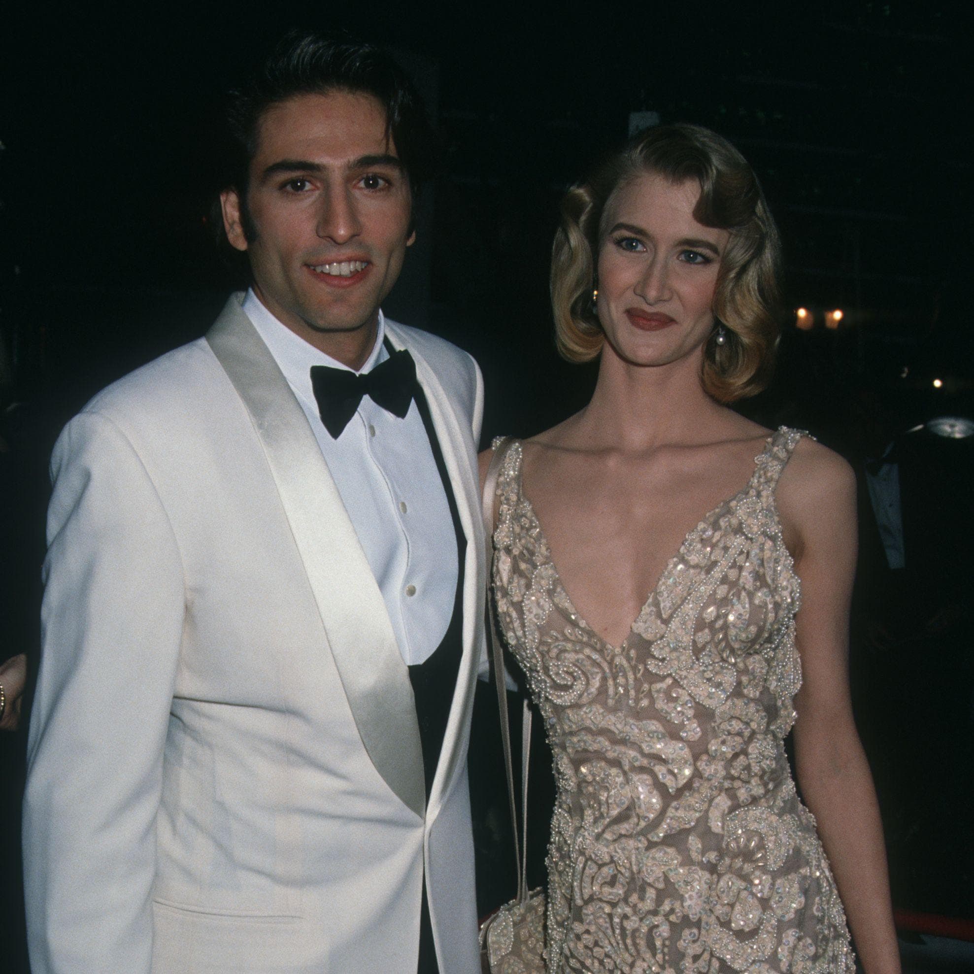 Laura Dern's Husband, Dating and Relationship History