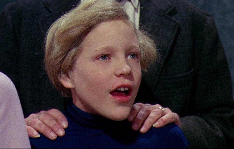 Small Details In Classic Hollywood Films That Are Ready For Their Close-Ups