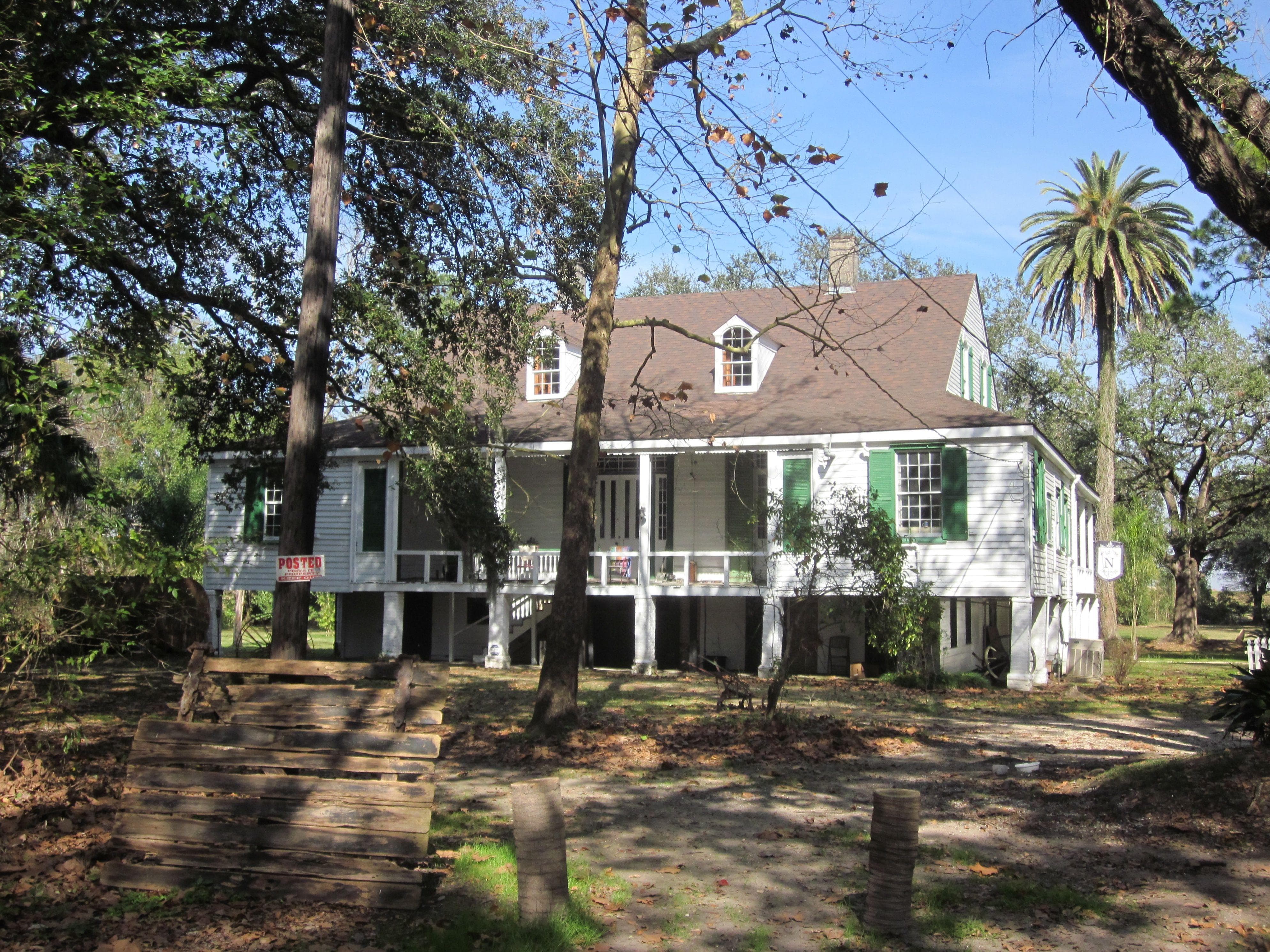 American Plantation Ghost Stories That'll Terrify You