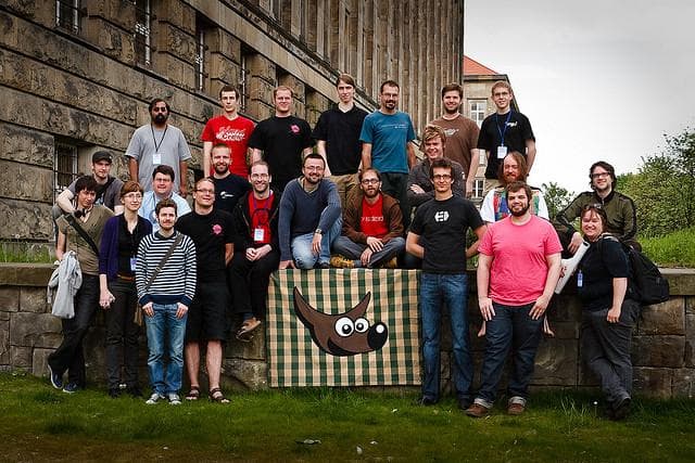 Famous Paramedics | List of the Top Well-Known Paramedics