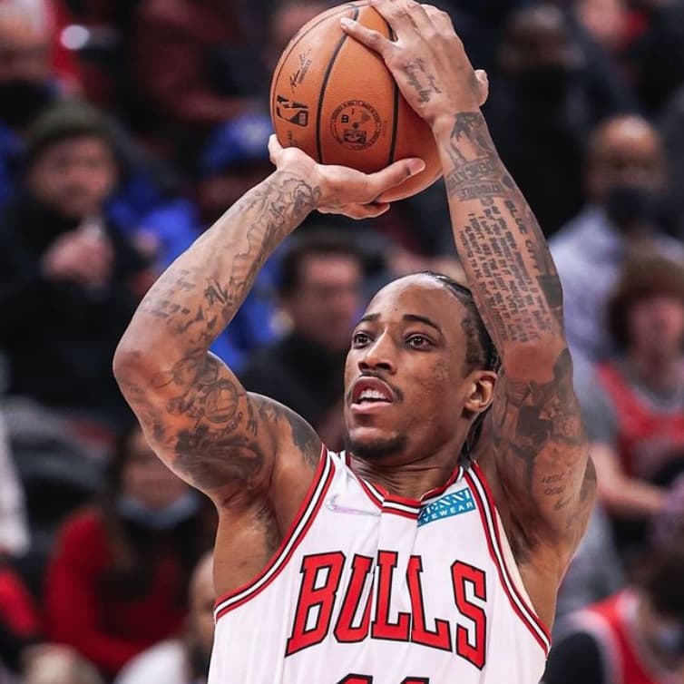 The 30+ Best Athletes To Wear Number 10, Ranked By Fans
