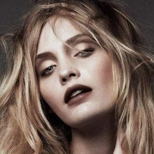 The 25+ Most Famous Model In The World Right Now, Ranked By Fans