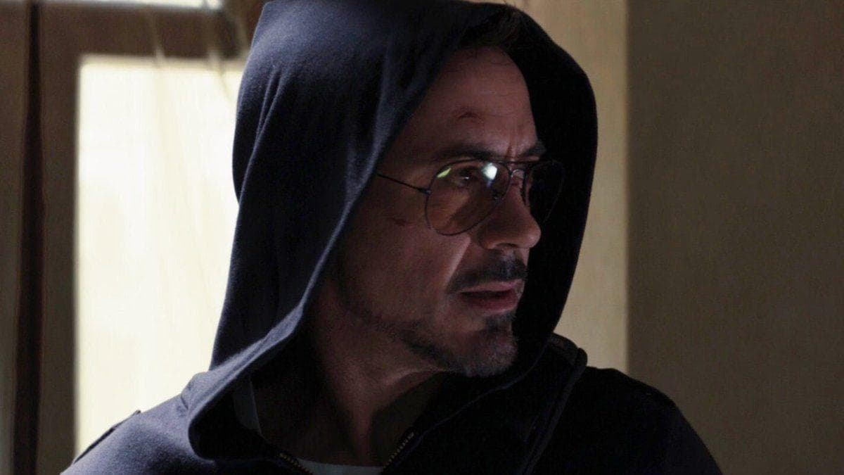 14 Times Superheroes Had To Be Super Without Their Costumes