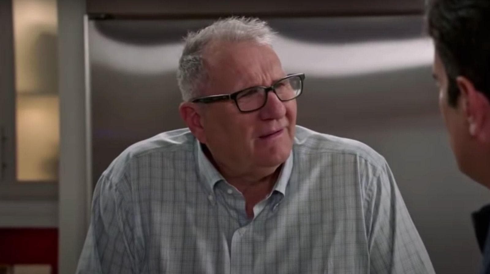 19 Grumpy Sitcom Characters That Everybody Loves