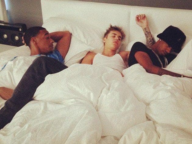 24 Pictures Of Celebrities Caught Sleeping