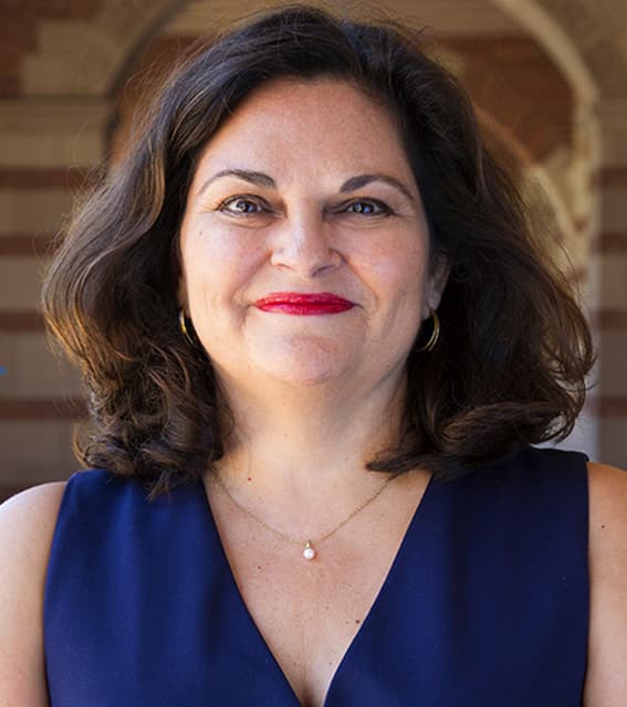 Famous Hispanic Educators | List of Famous Hispanic Scholars