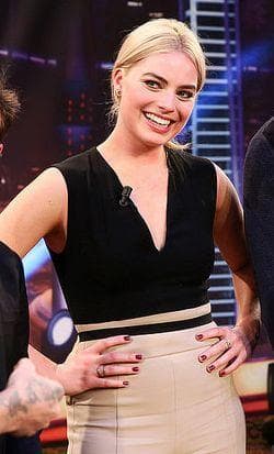 15 Foreign Actors Doing American Accents