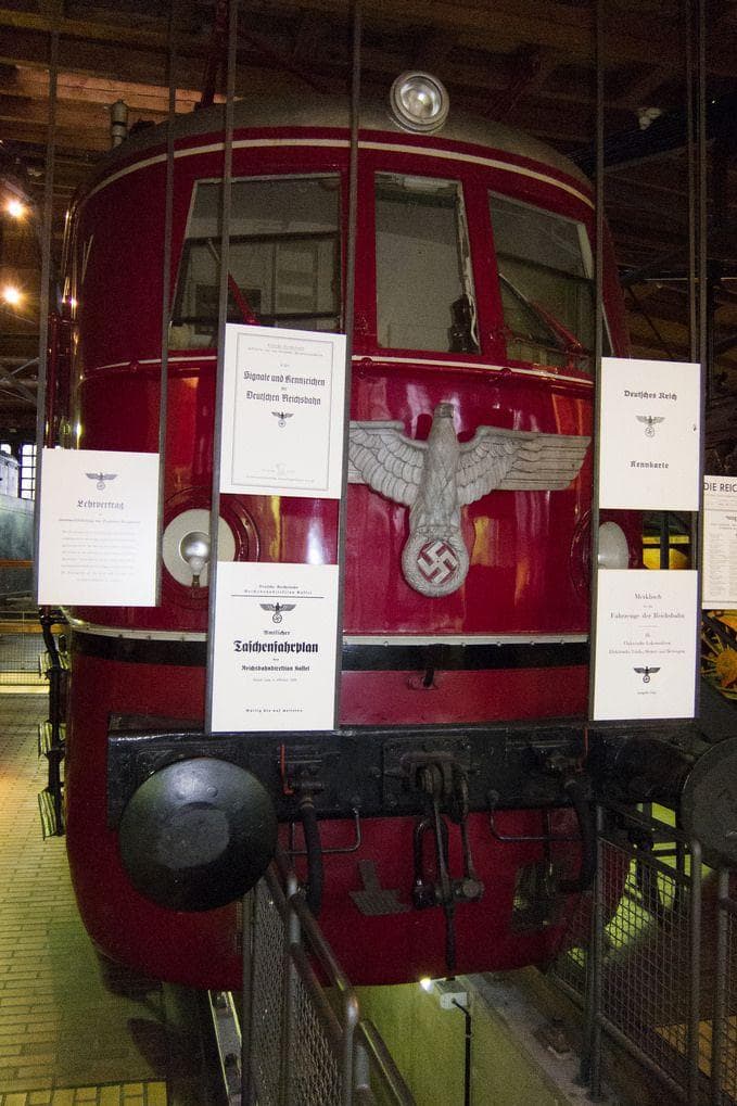 35 Infamous Libra Serial Killers