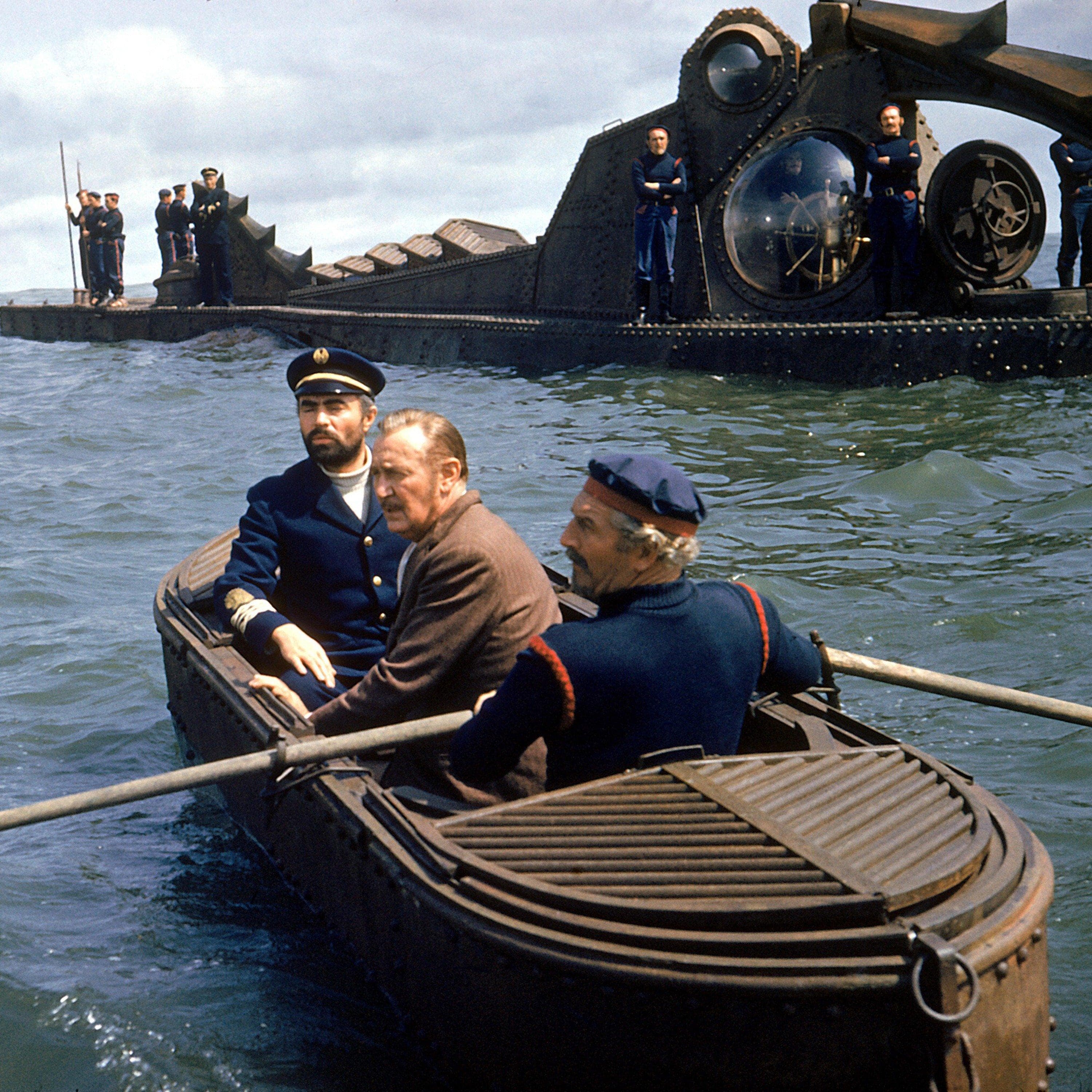 The 15 Best Water And Sea Creature Movies, Ranked