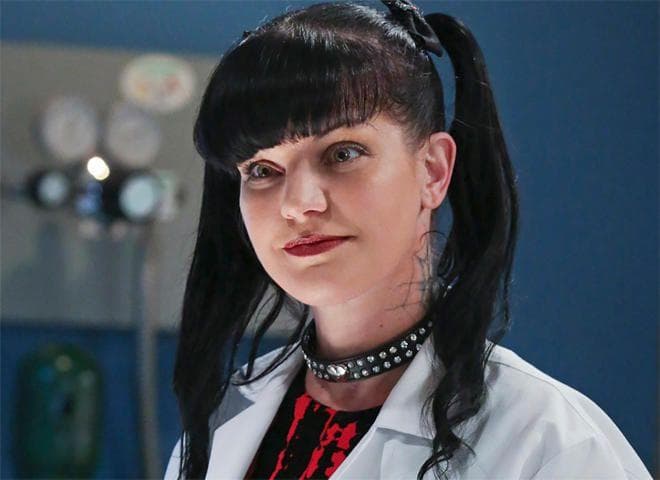 Which Fictional Goth Girl Are You Based On Your Zodiac Sign?