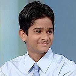 Celebrities Born in 1993 | List of Famous Men & Women Born in 1993