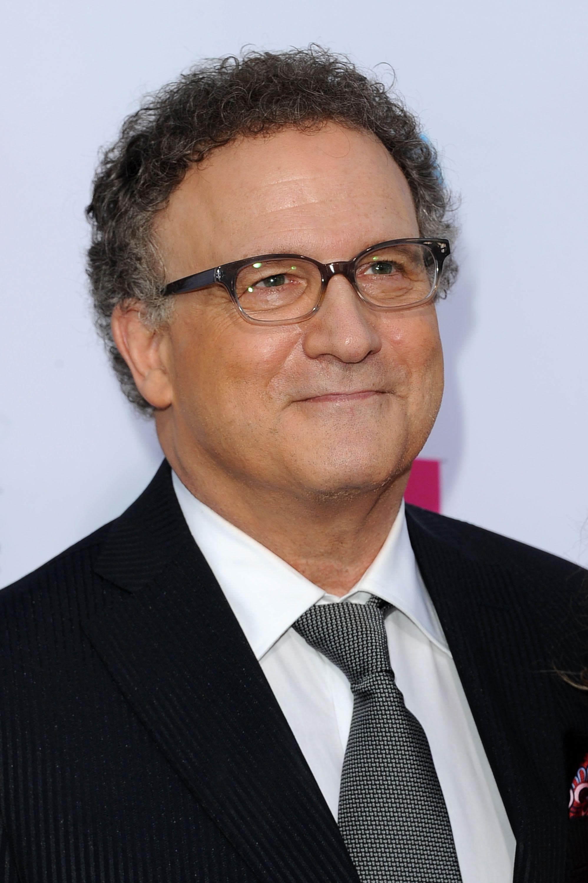 Linda Ronstadt's Dating and Relationship History