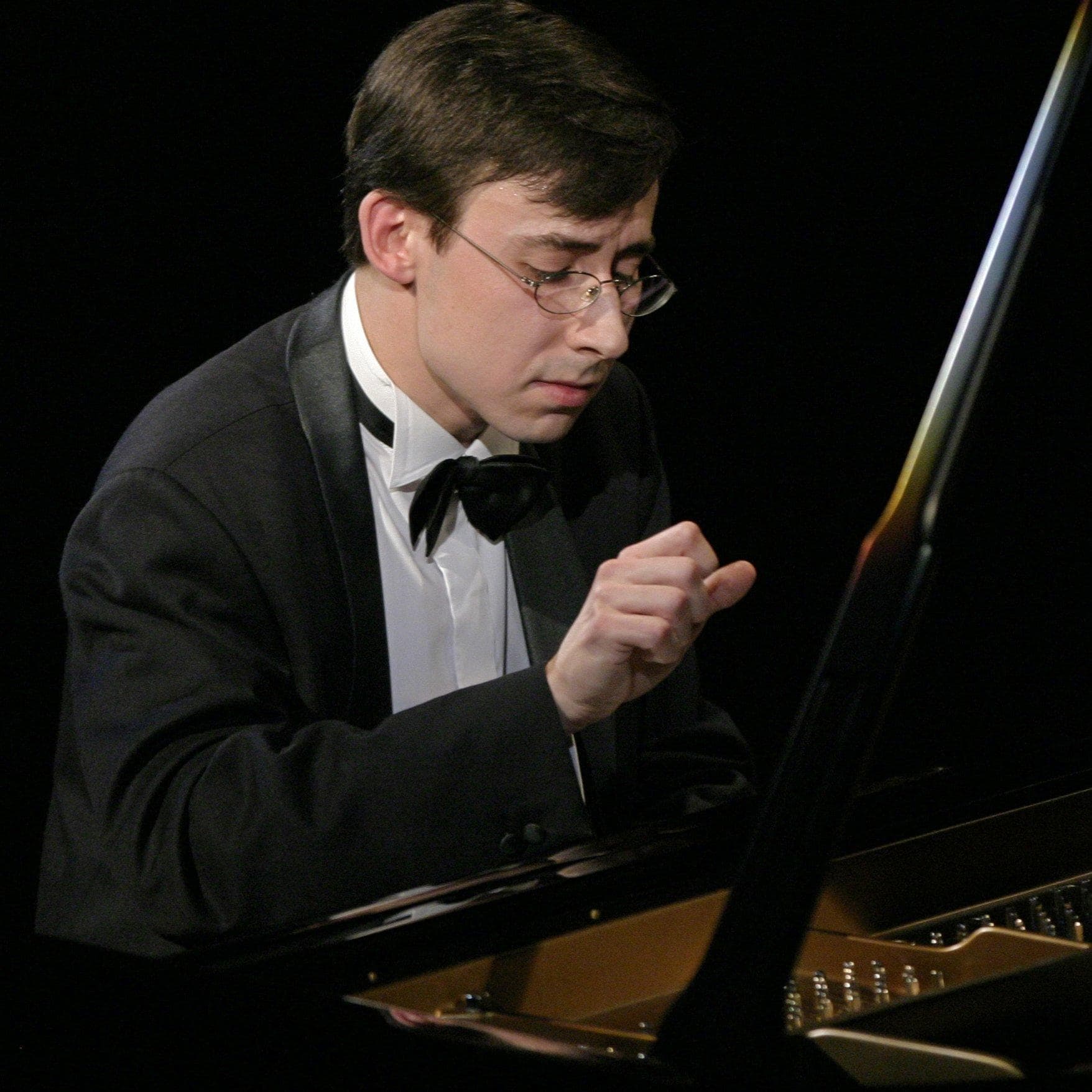 Celebrities Born in 1980 | List of Famous Men & Women Born in 1980