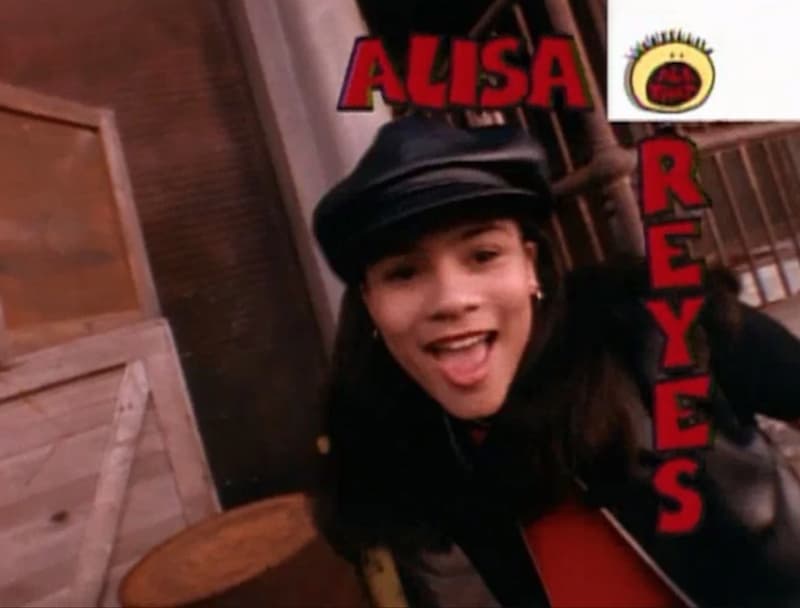 Female Teen Stars of the 90s Then and Now (with Photos)