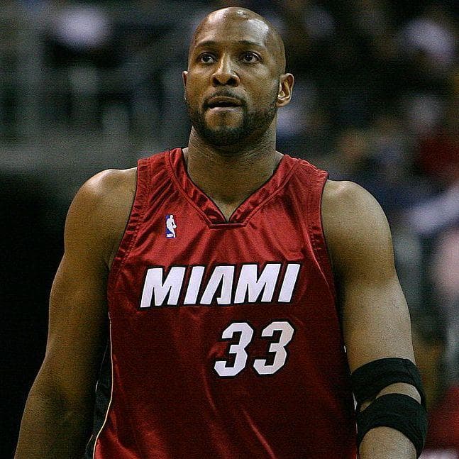 The Best Athletes Who Wore Number 33, Ranked By Fans