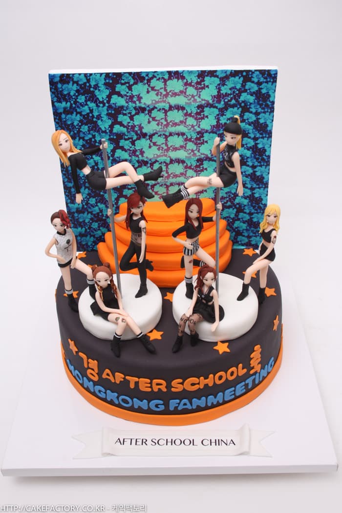 Cakes Kpop Idols Received from Their Fans