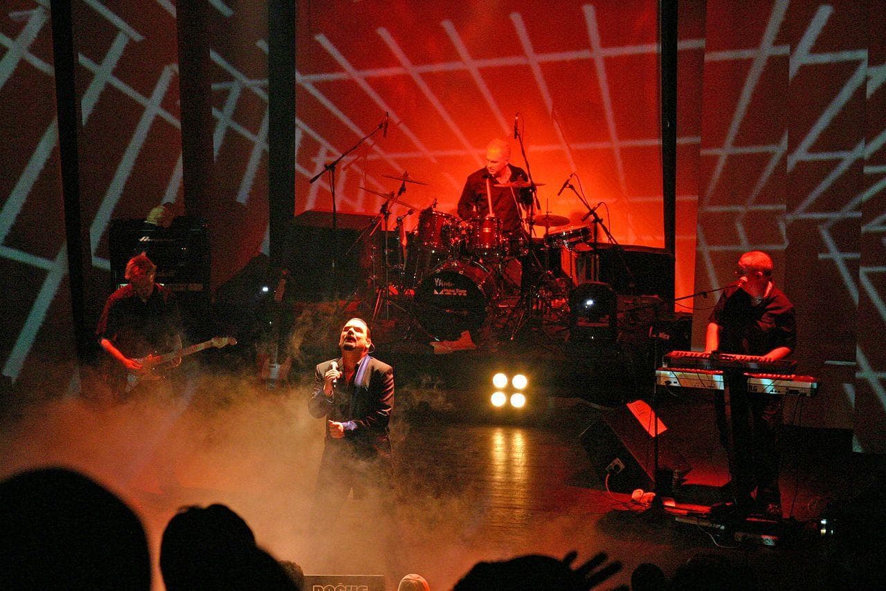 Electronica Artists List | The Most Influential Electronic Musicians