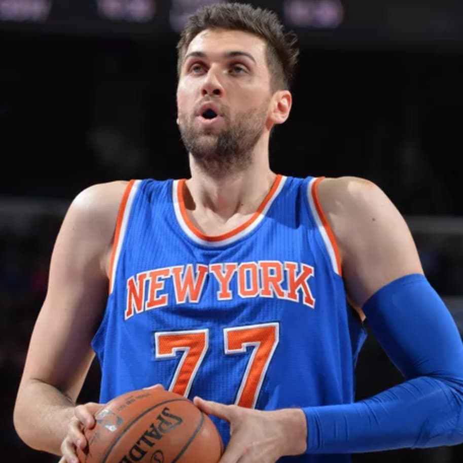 The Best Athletes Who Wore Number 77, Ranked By Fans