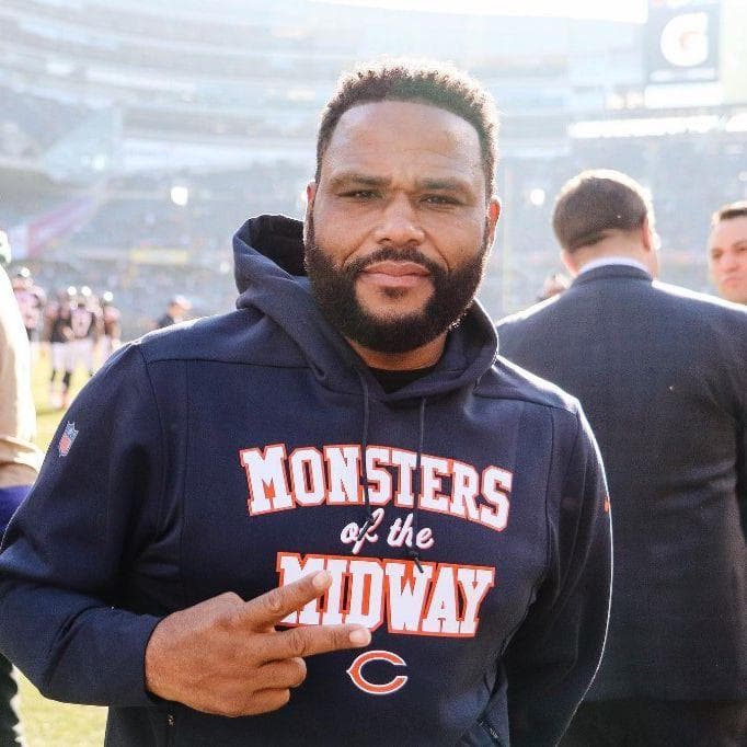 Celebrity Bears Fans | Celebrities at Chicago Bears Games