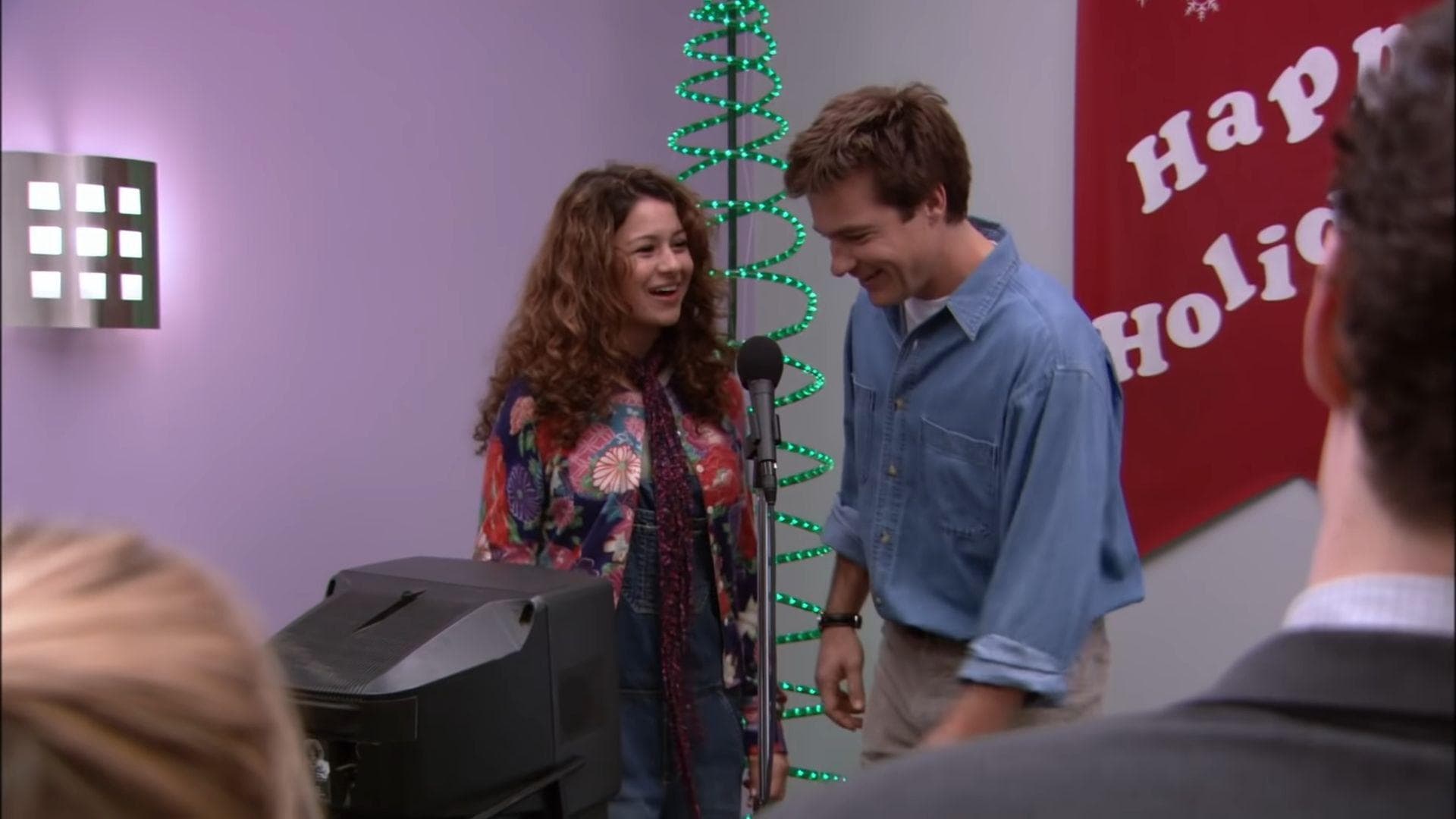 14 Awkward Sitcom Moments That'll Make You Cringe